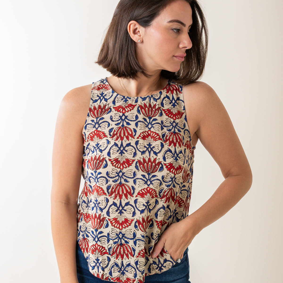 Libby Side Button Top – II Brunettes